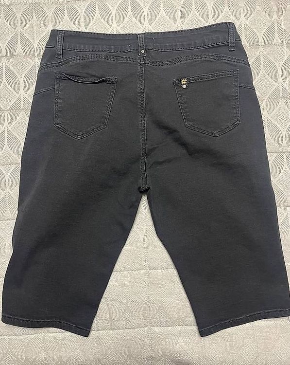Short femme Max & Liu 42 (D'occasion) à St-Sulpice VD pour CHF 30 ...
