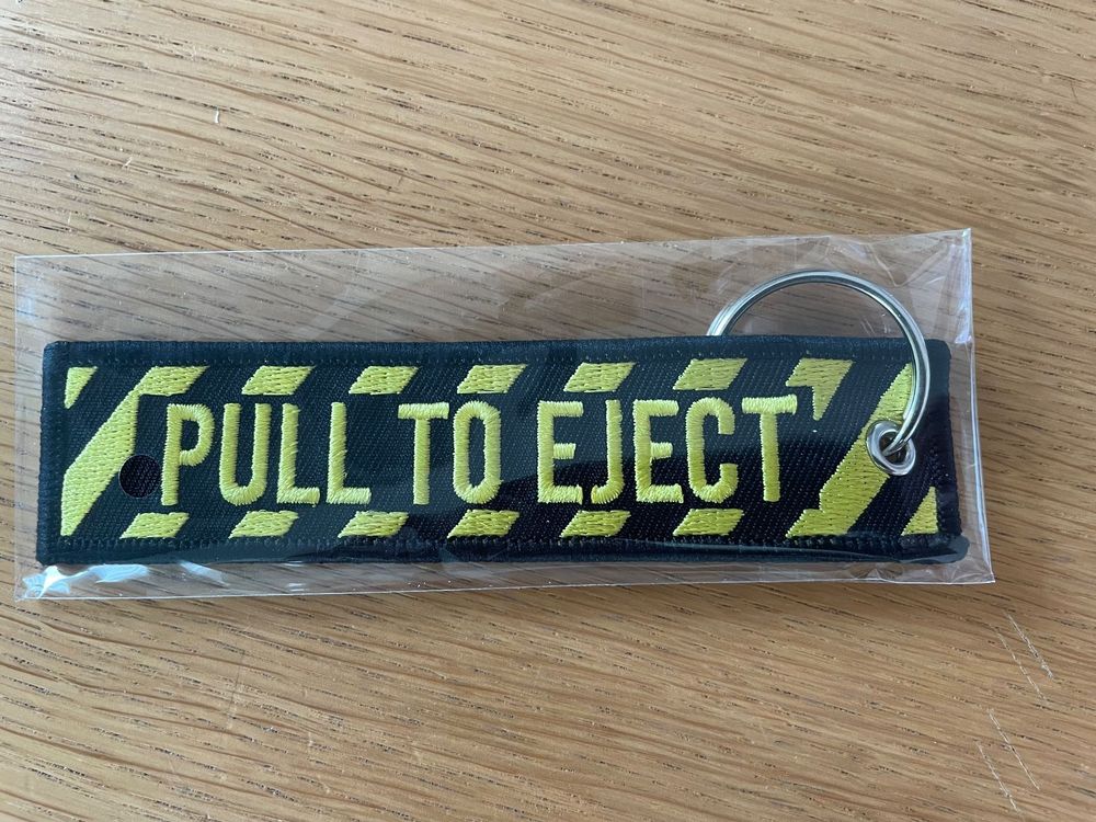 Schlüsselanhänger Pull to Eject (Schleudersitz) 13 cm (Neu und ...