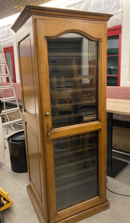 Weinfrigor - Weinkühlschrank - Weinschrank: ca. 130 Flaschen (Gebraucht) in Glis für CHF 99 ...