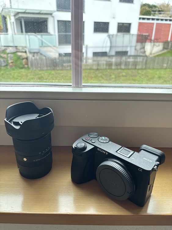 Sony Alpha 6700 mit Sigma 18-50mm f/2.8 (Neu (gemäss Beschreibung)) in ...