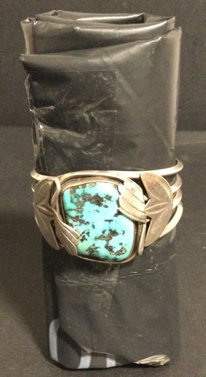 Designer Silber Armreife mit Türkis Steinen (Gebraucht) in Root für CHF 120 – mit Lieferung auf ...