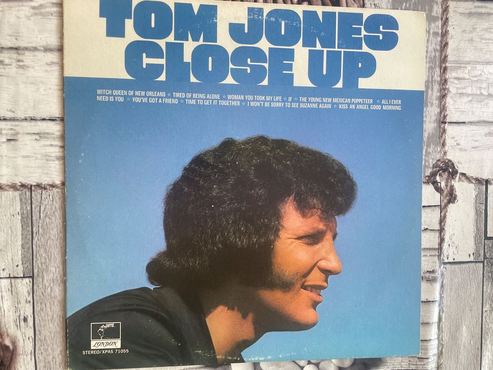 S368 Tom Jones/Close Up | Kaufen auf Ricardo