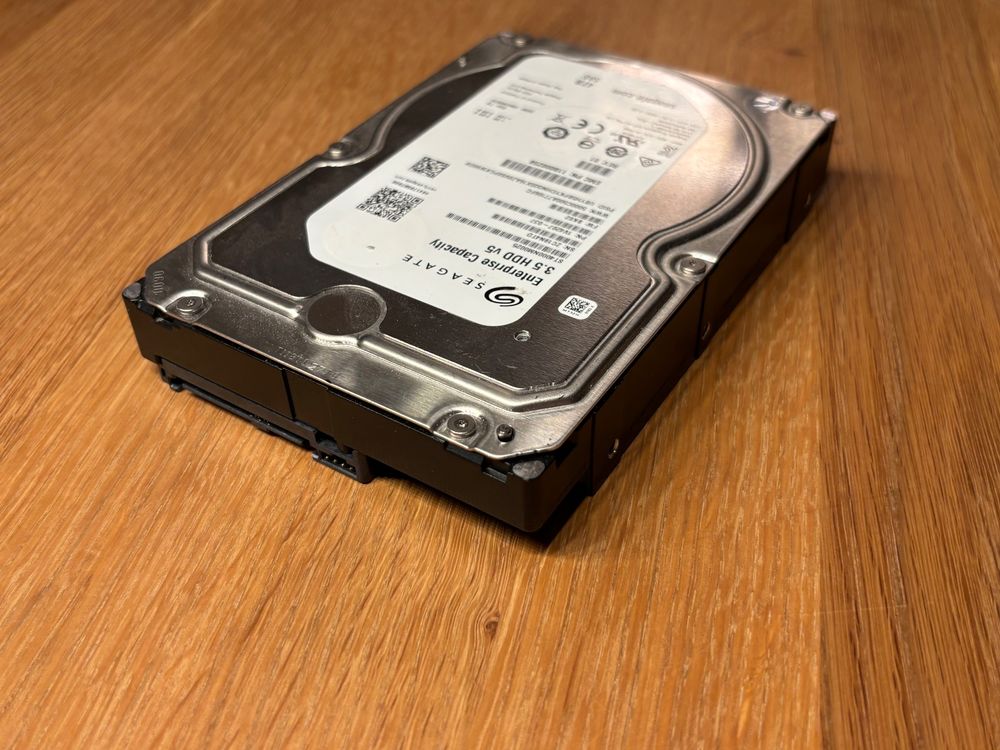 Seagate Enterprise 4TB 3.5" LFF 12G SAS 7.2K HDD (Gebraucht) in Widnau ...