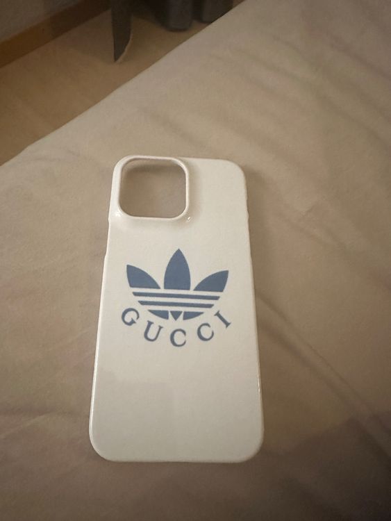 iPhone 14 Pro Max Adidas Cover New (Neu (gemäss Beschreibung)) in Thun ...
