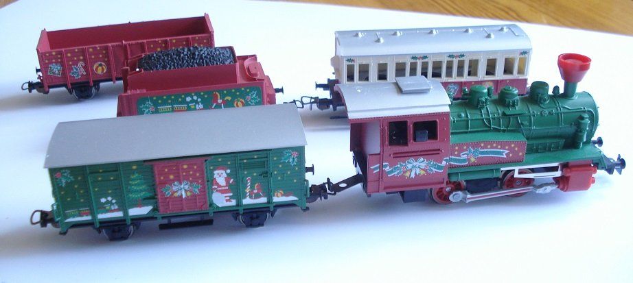 Piko-Weihnachts Zug / Dampflok,Wagen,Fahrregler/ Netzteil (Neu (gemäss Beschreibung)) in Wattwil ...