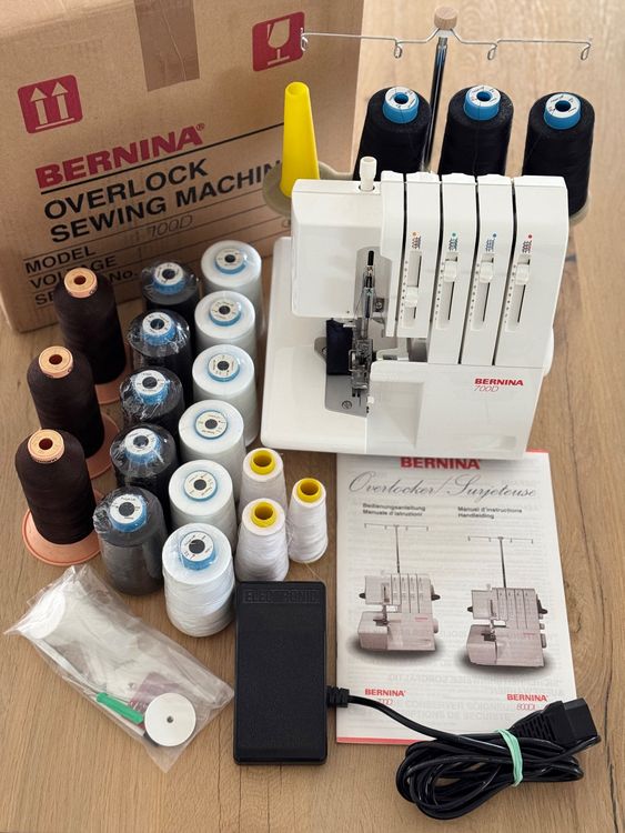 Bernina 700D Overlock Nähmaschine (Gebraucht) in Aarau für CHF 450 ...