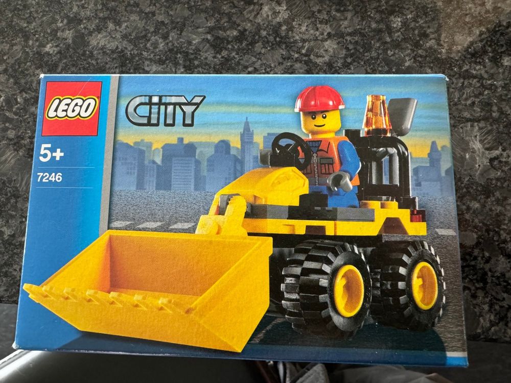 Lego City Bagger 7246 (Gebraucht) in Steinerberg für CHF 1 – mit ...