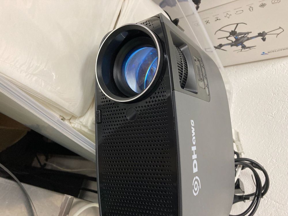 Videoprojektor, DHAWS, 3800 lm, 1080P | Kaufen auf Ricardo