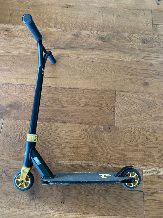 Chilli Scooter 3000 schwarz/gold (Gebraucht) in Stettlen für CHF 75 ...