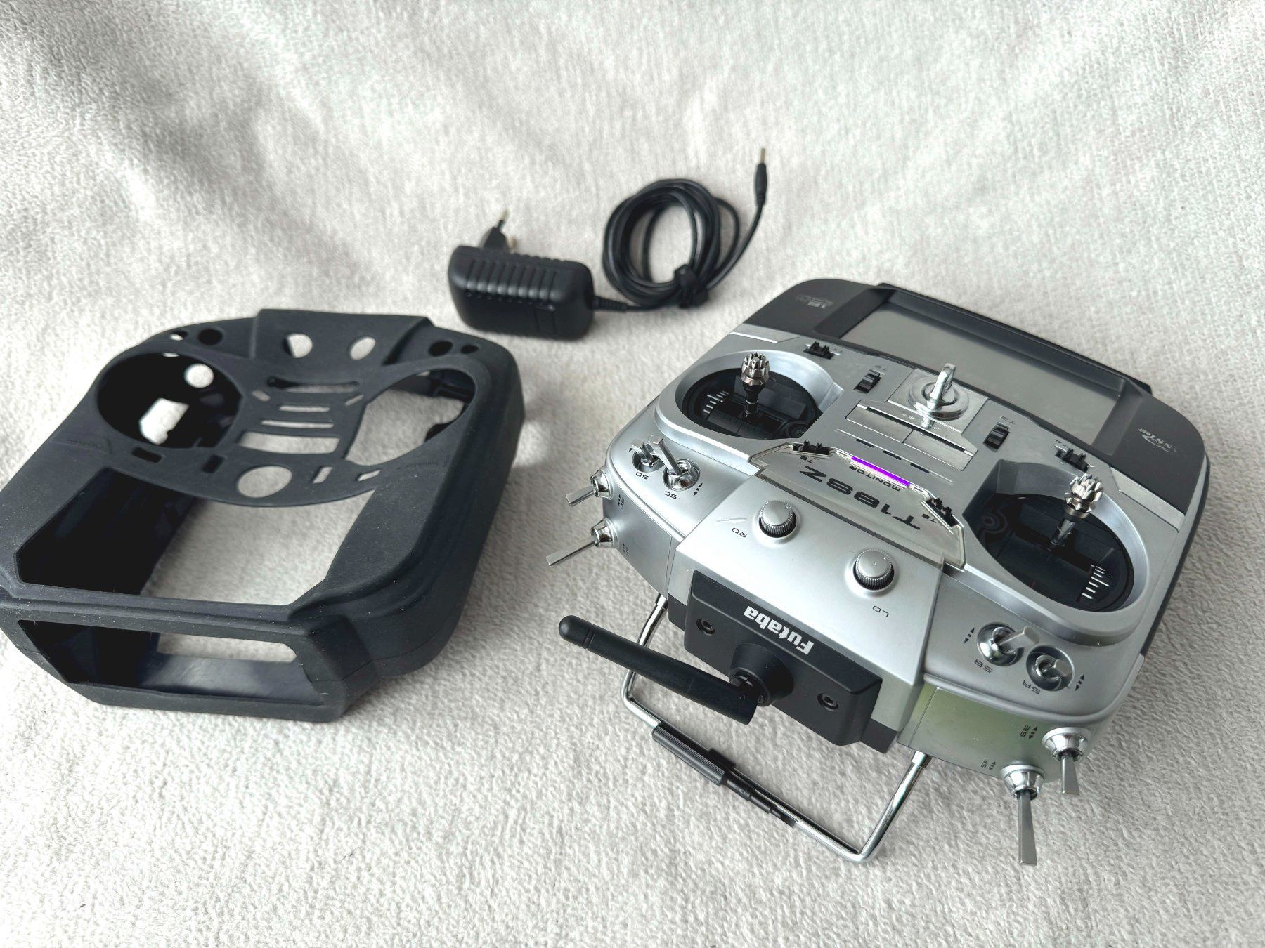 Futaba SET T18SZ Radio Remote Fernsteuerung - top zustand! (Gebraucht ...