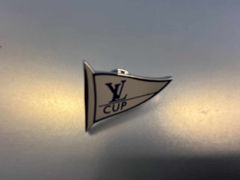 Louis Vuitton Pin Louis Vuitton Cup neu nie gebraucht (Neu (gemäss ...