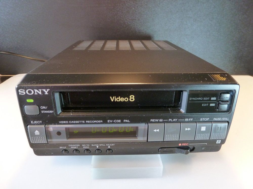 SONY Video 8 Cassette Recorder EV-C3E (Defekt) in Gwatt (Thun) für CHF ...