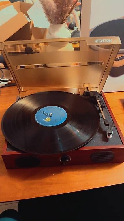 Platine Vinyle (D'occasion) à Yverdon-les-Bains pour CHF 50 – retrait ...