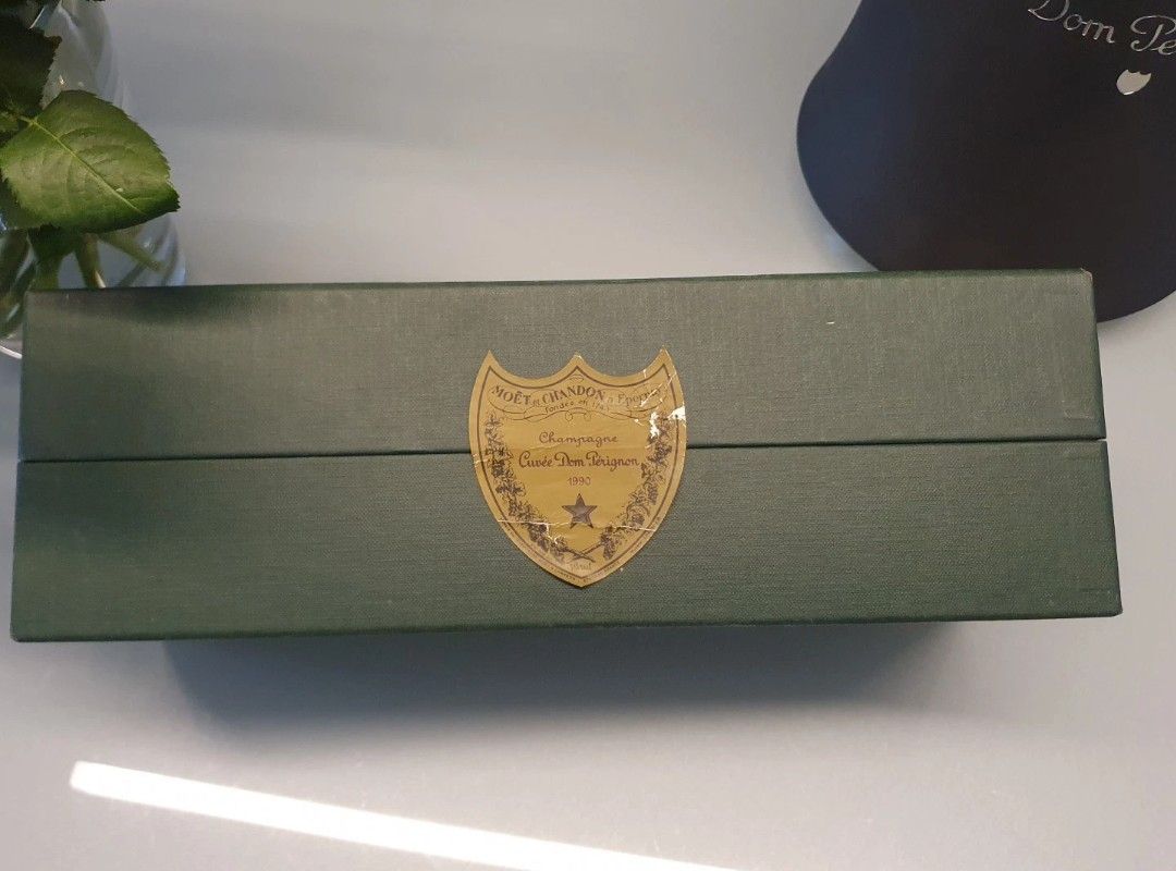 Dom Pérignon Vintage 1990 – Flasche + Original Versiegelt (Neu und ...