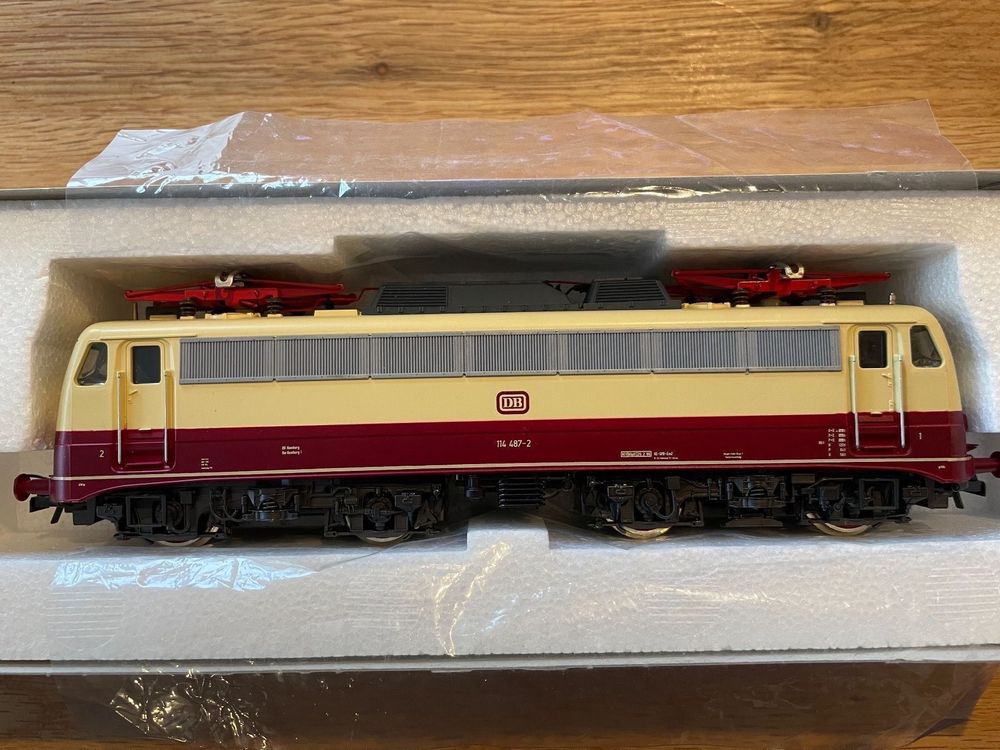 Roco DB BR 114 rot/ beige (Gebraucht) in Büsserach für CHF 66 – mit ...