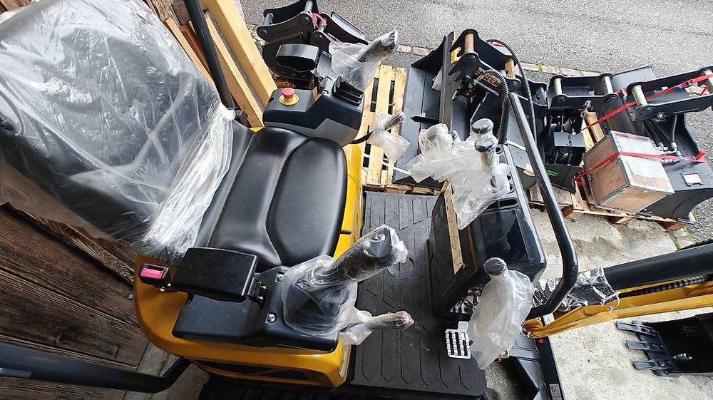 Shantui SE12 Kubota 13 PS (Gebraucht) in Reigoldswil für CHF 14900 – nur Abholung auf Ricardo kaufen