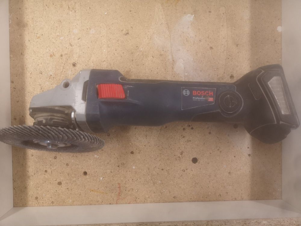 Bosch Akkuwinkelschleifer GWS 18V-10C | Kaufen auf Ricardo