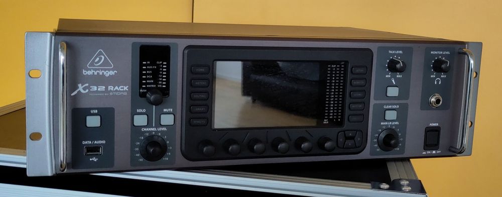 Behringer X32 Rack - Digitaler Rackmischer mit Midas Preamps (Gebraucht ...