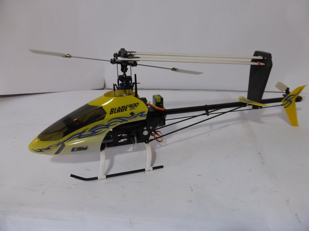 Blade 400 von E-flight komplett ohne RC Steuerung (Gebraucht) in Fläsch ...