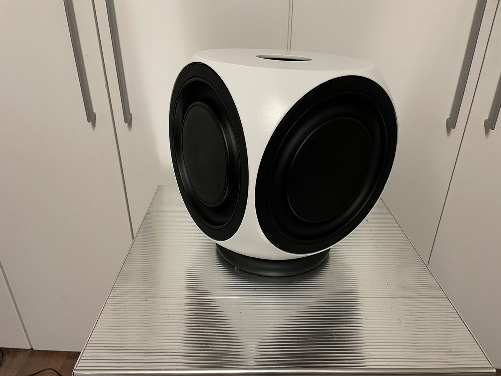 Bang & Olufsen Beolab 2 in Weiss | Kaufen auf Ricardo