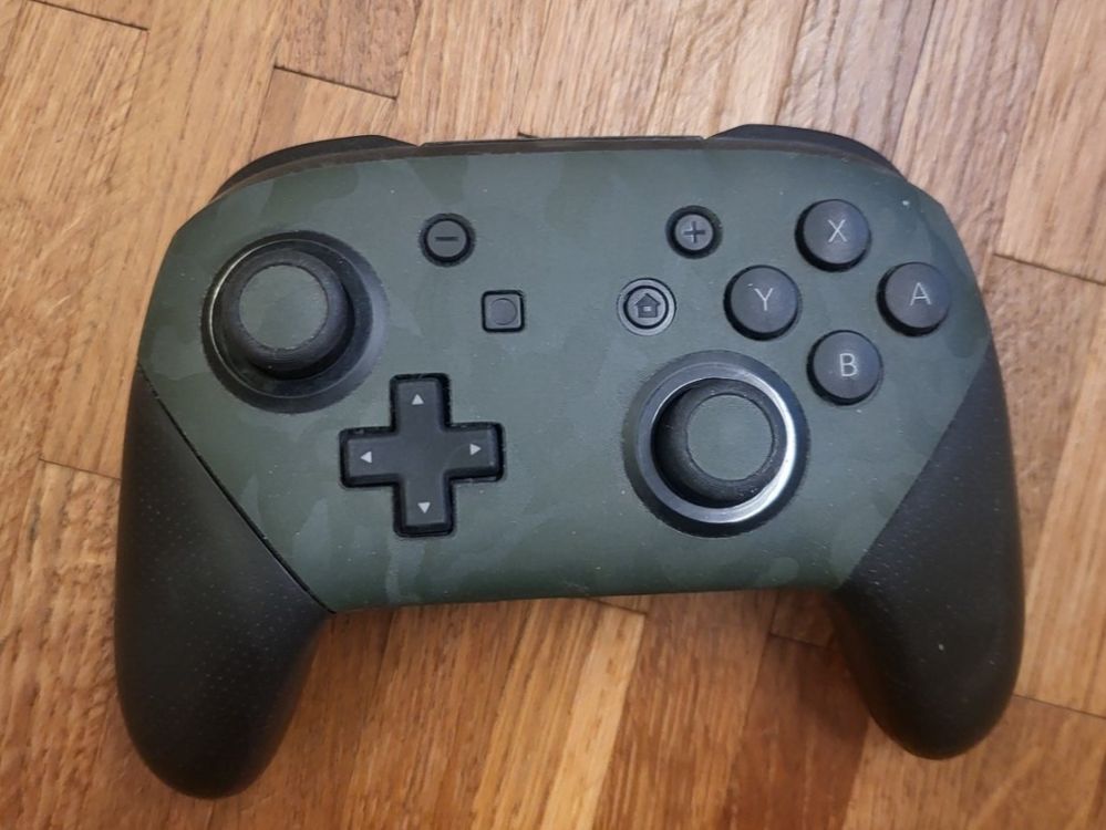 Nintendo Switch Pro Controller - Original | Kaufen auf Ricardo