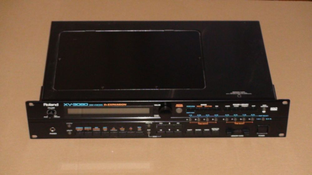 Roland XV-3080 Synth-Module (Neu (gemäss Beschreibung)) in Zürich für ...