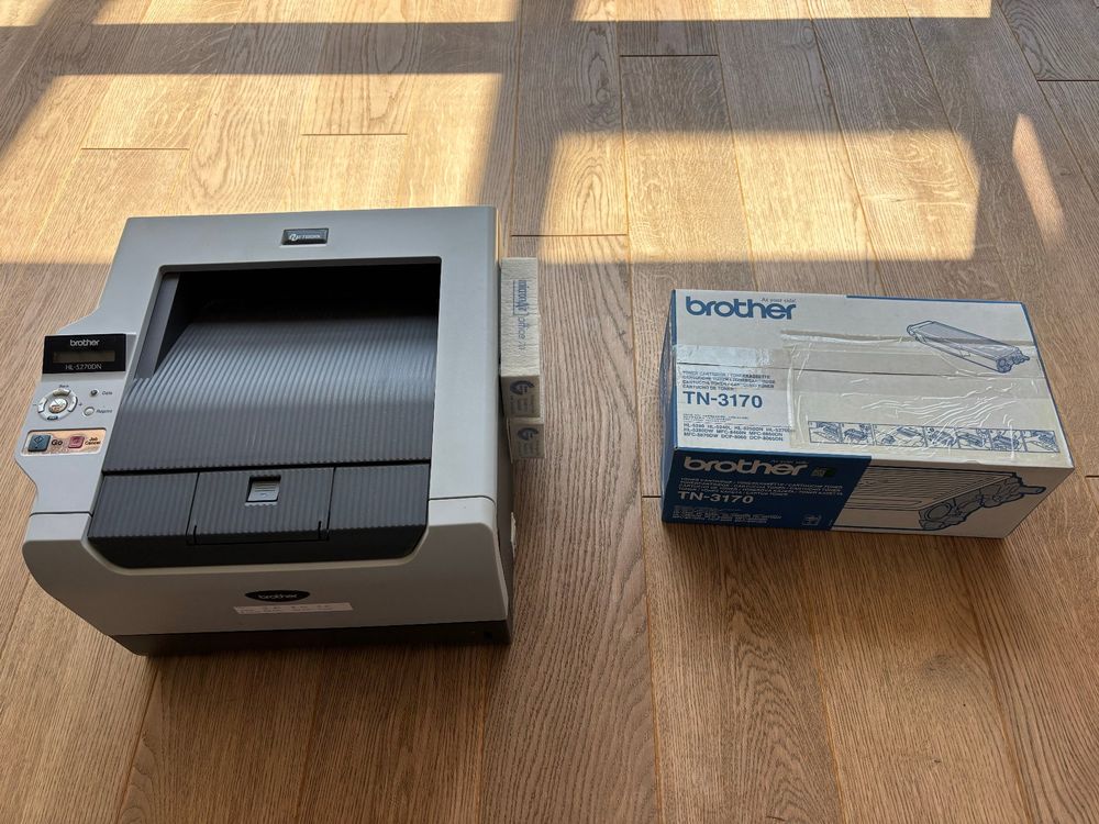 Brother sw Laserdrucker + 1 brother Toner TN3170 neu (Gebraucht) in ...