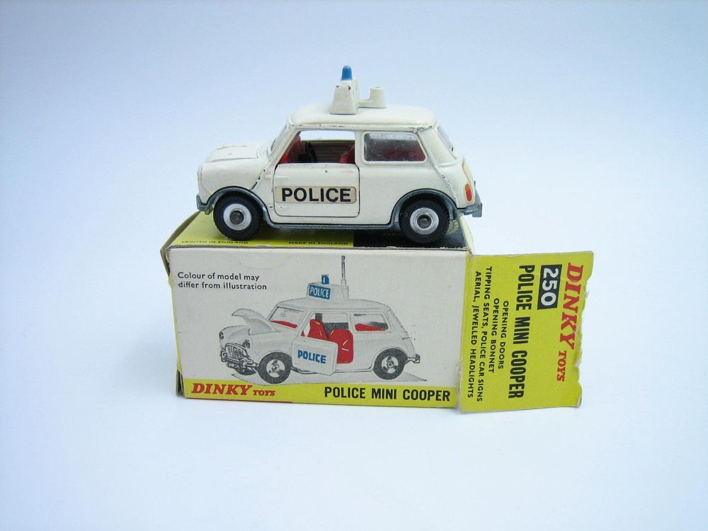Dinky Toys Polizei Mini Cooper (Gebraucht) in Zürich für CHF 21 – mit ...