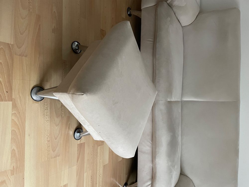 3er und 2er Sofa mit hocker (Gebraucht) in Zunzgen für CHF 300 – nur Abholung auf Ricardo kaufen