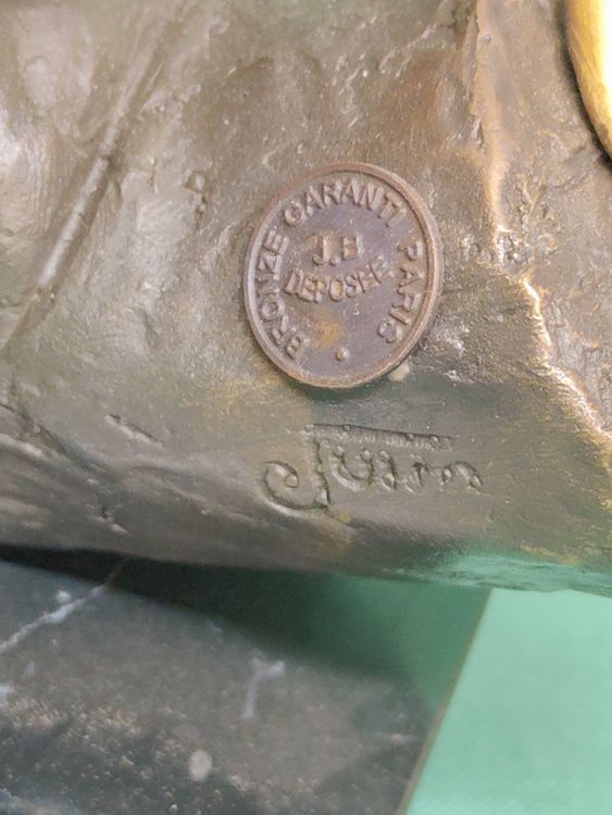 BRONZE AKT FRAU SITZEND AUF HAND HINGUGGER SCHÖE DAME | Kaufen auf Ricardo