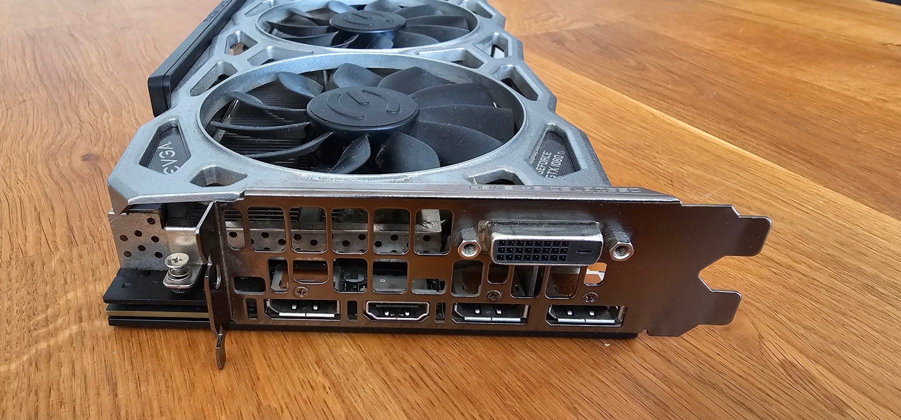 EVGA Nvidia GeForce GTX 1080 Ti Grafikkarte - Top Zustand! (Gebraucht ...