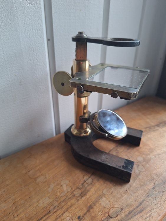 Microscope ancien du 19ème (Gebraucht) in Chêne-Bougeries für CHF 10 ...