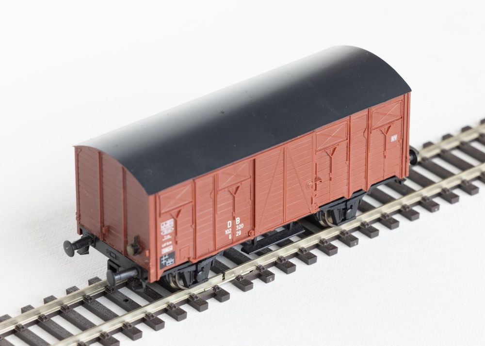 PIKO 57709 H0 gedeckter Güterwagen mit Schlusslicht (Gebraucht) in ...