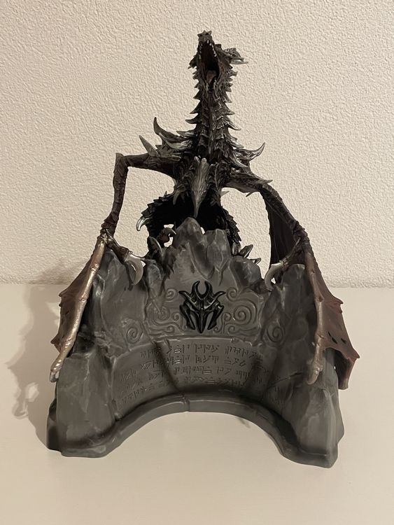 Skyrim Alduin Statue - Der Weltenfresser für deine Sammlung! (Gebraucht ...