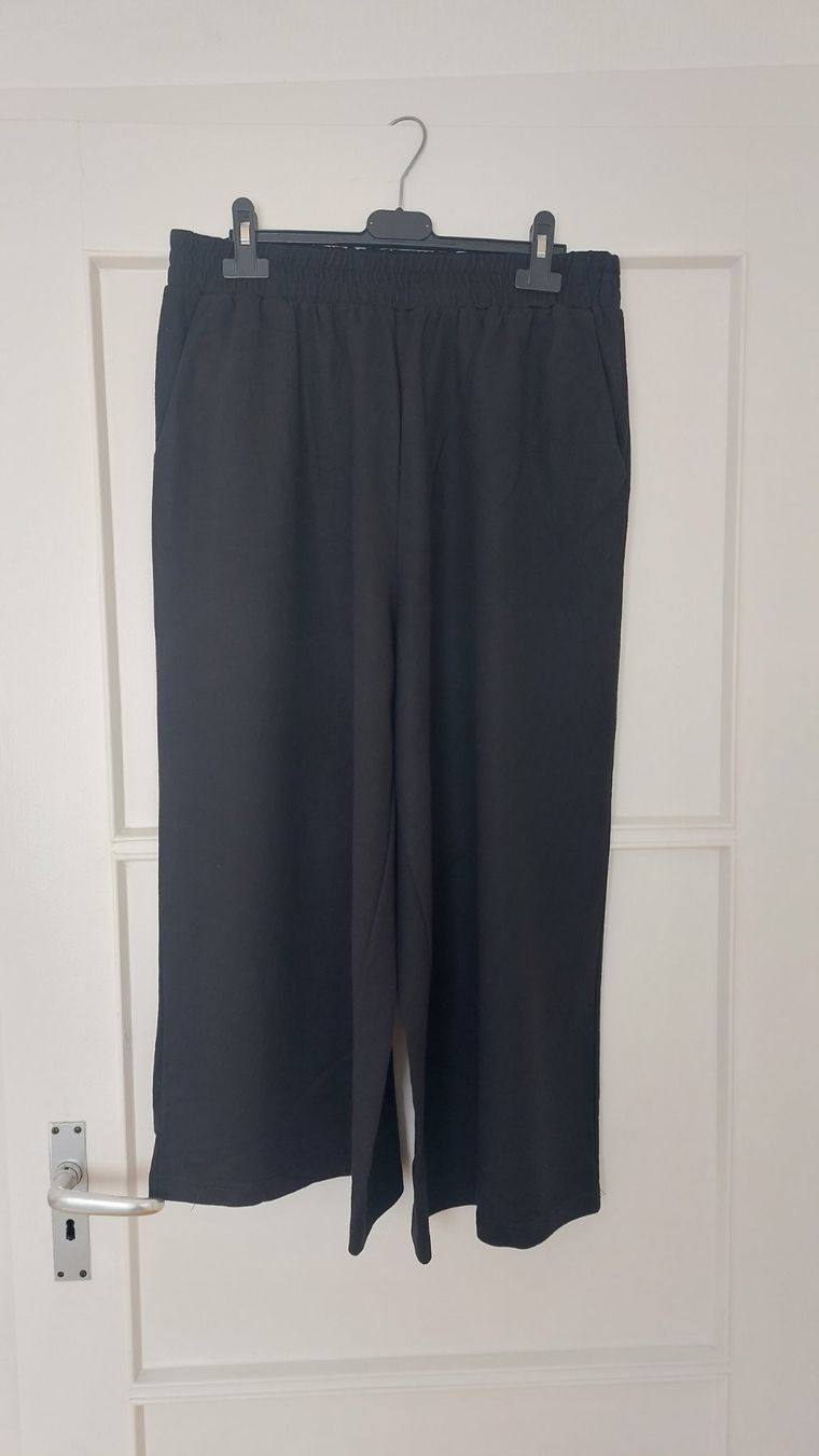 Pantalon noir large taille XL (D'occasion) à Lausanne pour CHF 15 ...