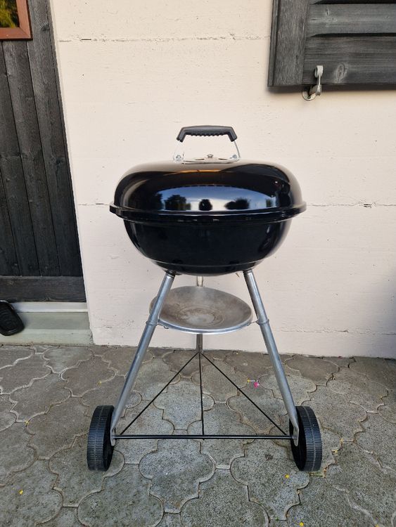 Weber Holzkohlegrill (Gebraucht) in Schwarzenberg für CHF 15 – nur Abholung auf Ricardo kaufen