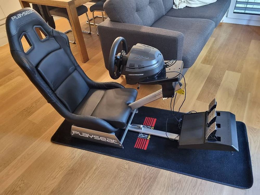Thrustmaster T300 RS GT + Playseat Revolution + Bodenmatte | Kaufen auf ...