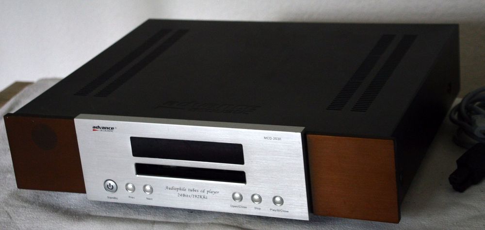 Advance Acoustic MCD 203II CD Player (Defekt) in Collonges für CHF 140 ...