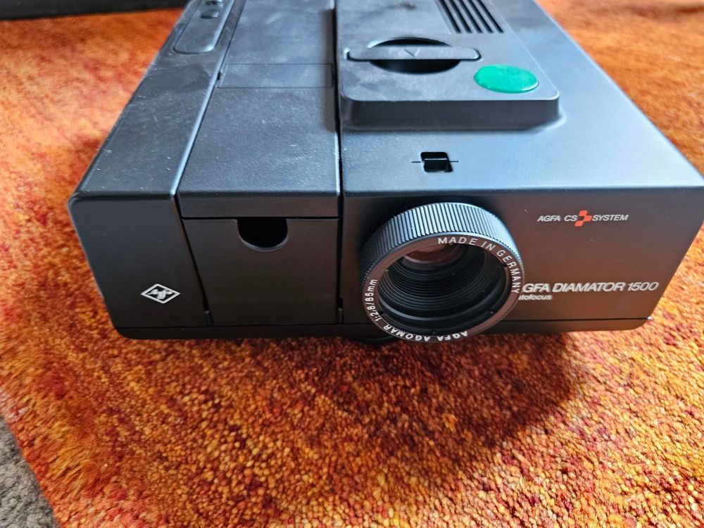 Dia Projktor Agfa Diamator 1500 autofocus (Gebraucht) in Roggwil BE für CHF 1 – nur Abholung auf ...