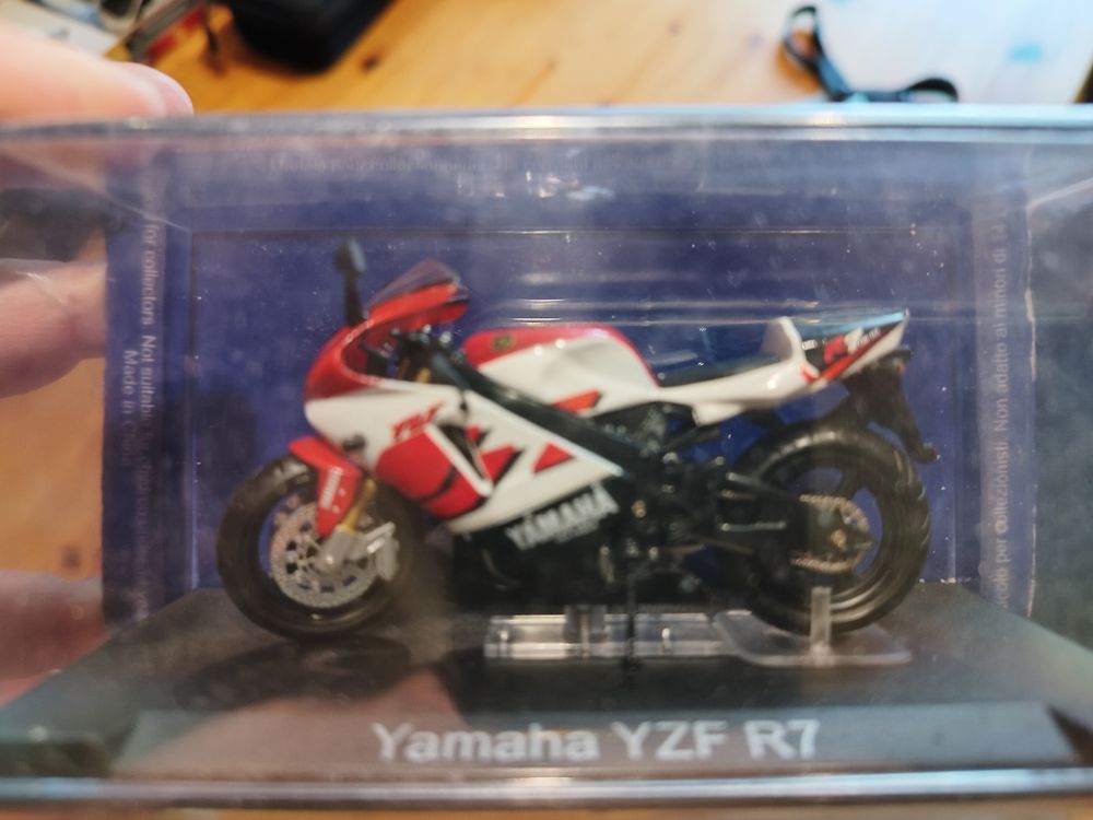 Yamaha YZF R7 1:24 | Kaufen auf Ricardo
