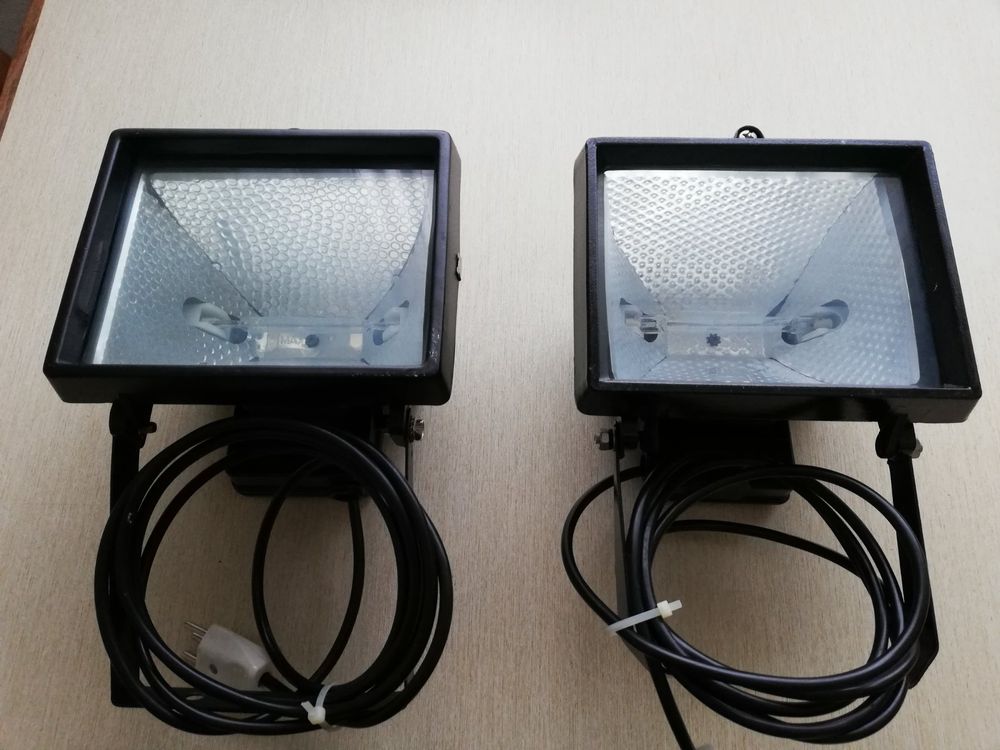 Halogen Strahler 500 Watt 2 Stück | Kaufen auf Ricardo