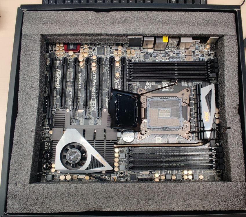 AS Rock X79 Xtreme11 - High end Mainboard! | Kaufen auf Ricardo