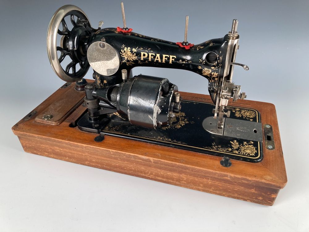 Pfaff Nähmaschine Top Zustand Sammlerstück (Gebraucht) in Zürich für CHF 50 – nur Abholung auf ...