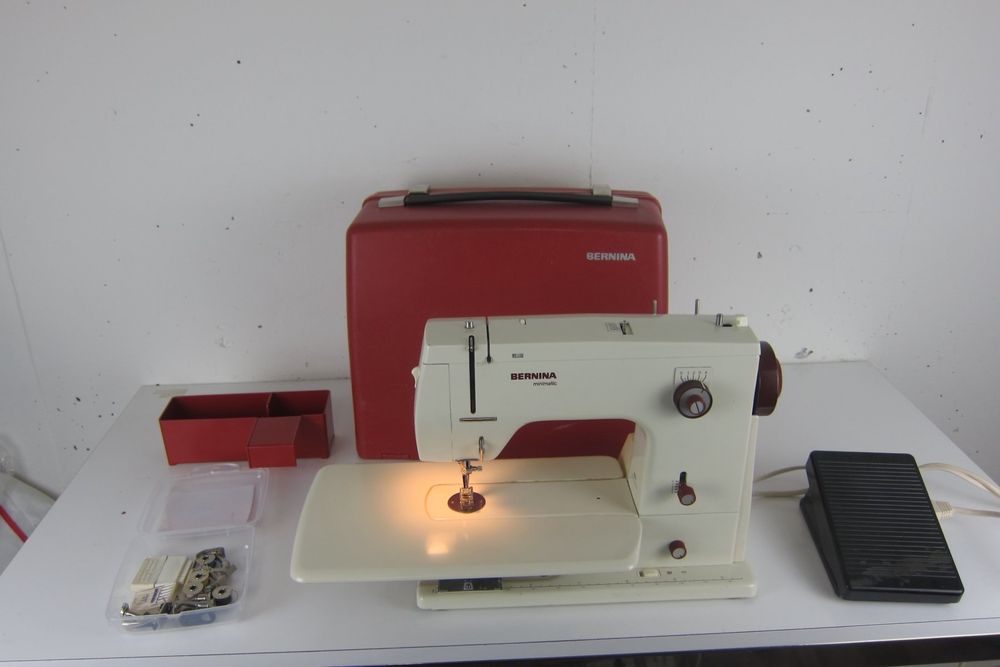 Nähmaschine Bernina 807 in Vollmetall, Original Koffer | Kaufen auf Ricardo