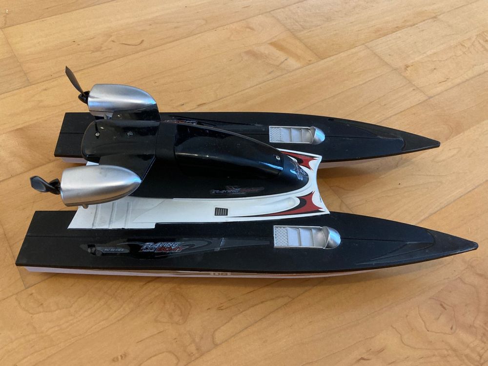 RC Boot 2,4 GHz 35 km/h | Kaufen auf Ricardo