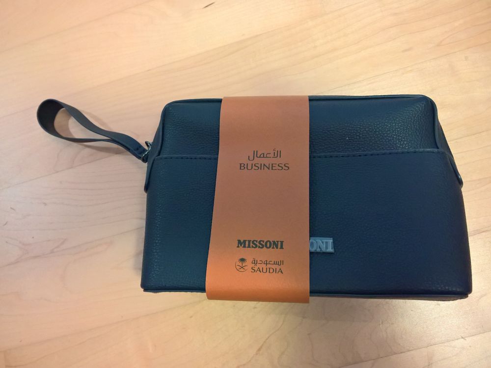 MISSONI, Amenity Kit, SAUDIA Business Class, Version Männer (Neu und ...