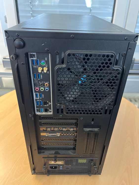 Workstation AMD Threadripper | 64GB RAM | GTX 1080 | 1TB SSD (Gebraucht ...