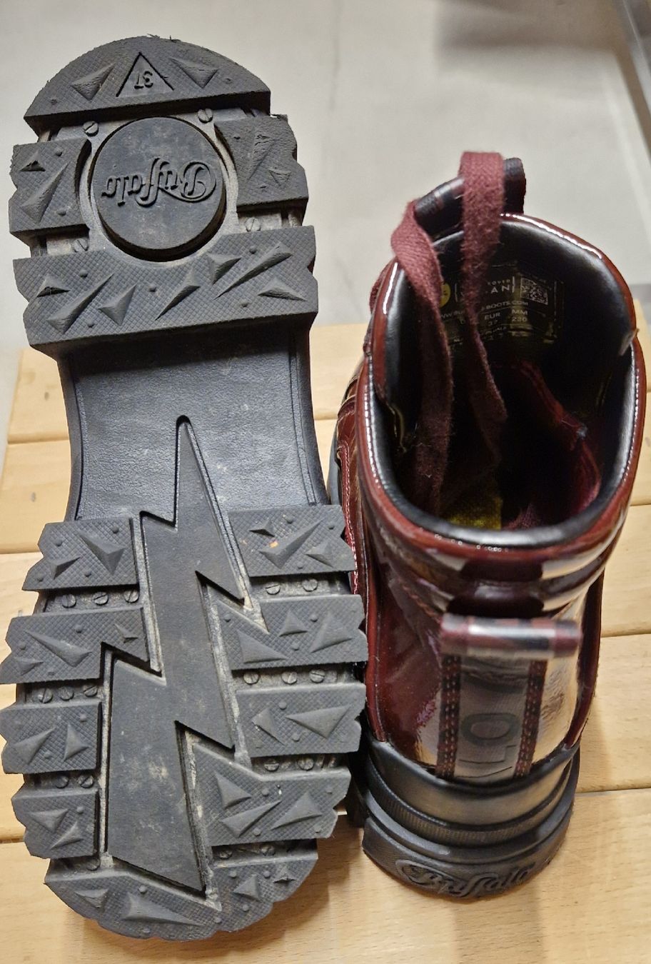 Buffalo Plateau Boots Gr. 37, Dunkelrot, Top Zustand! (Gebraucht) in ...