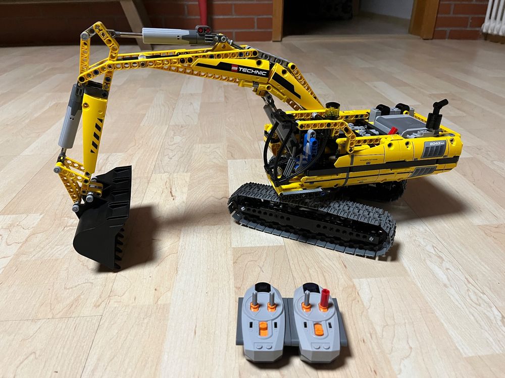 LEGO Technic 8043 - motorisierter Raupenbagger | Kaufen auf Ricardo