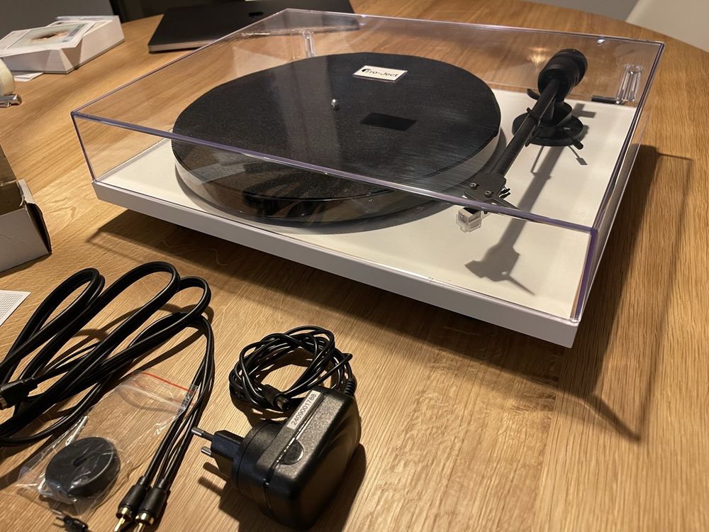 Plattenspieler, mit Garantie, Pro-Ject E1 BT (AT3600L) (Neu (gemäss ...